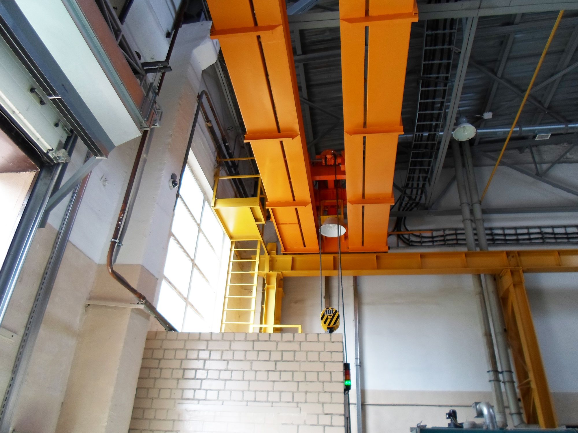 Explosion proof cranes